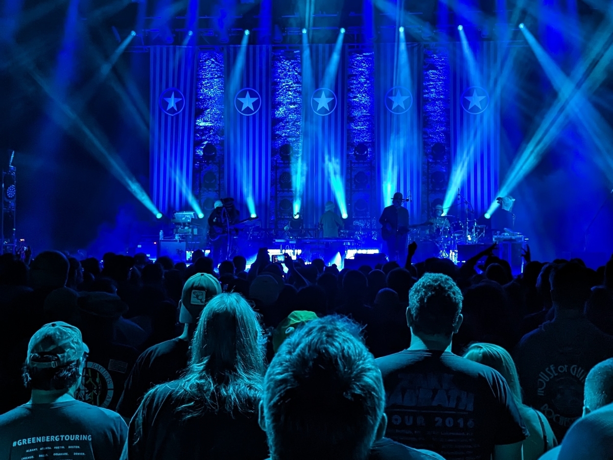 Moon Duo Concert Photos | Concert Archives