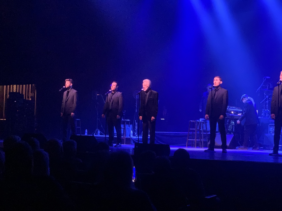 Frankie Valli And The Four Seasons Concert & Tour History (Updated for ...