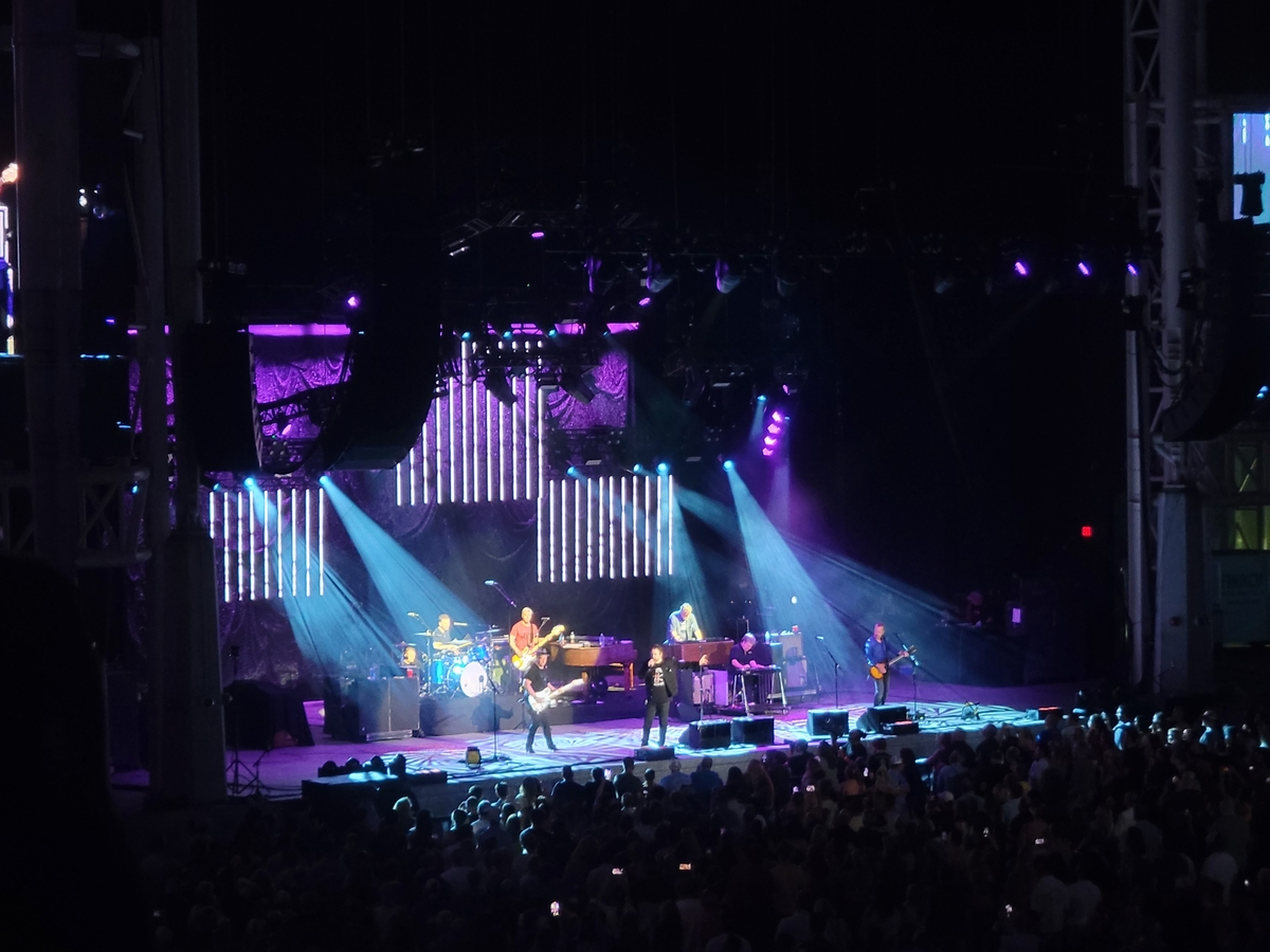 Concert History of Hartford HealthCare Amphitheater Bridgeport ...