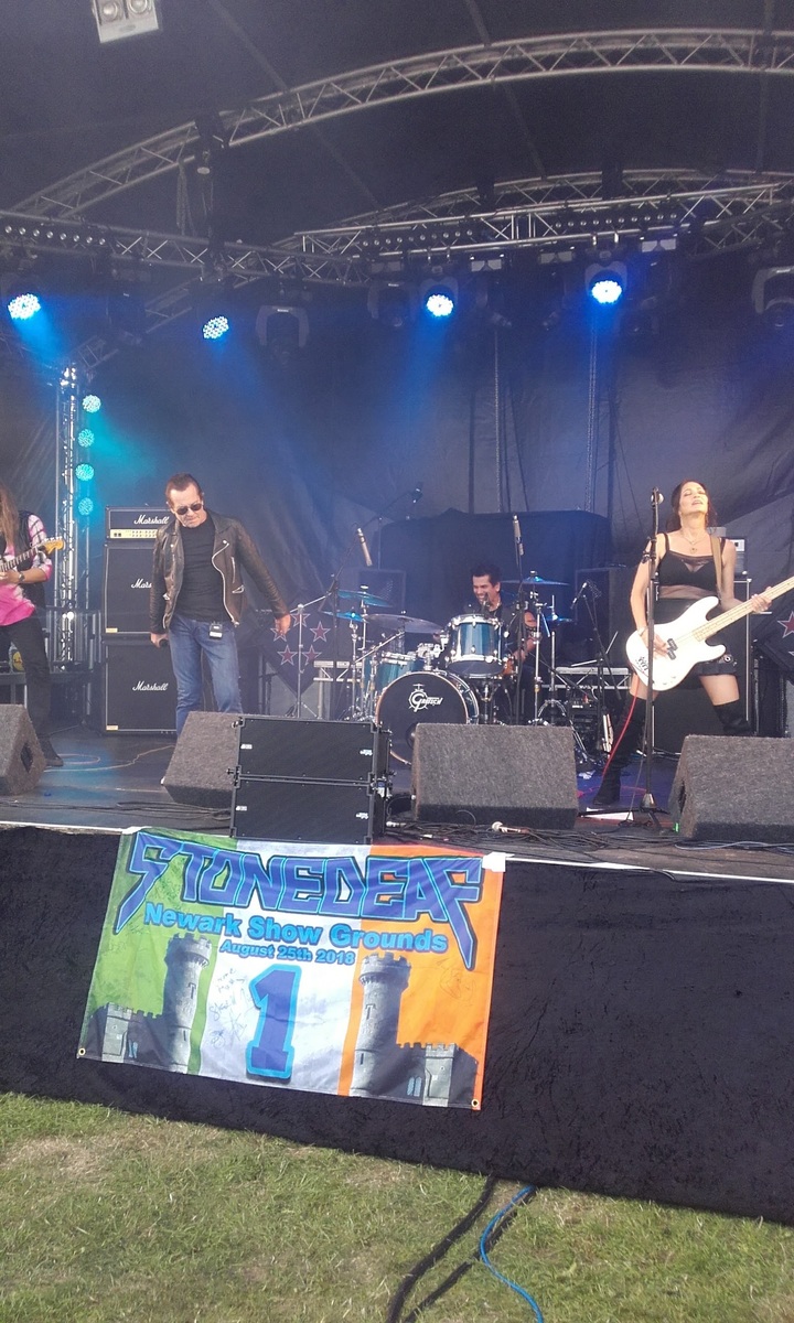 Skid Row, The Quireboys, Wolfsbane, Graham Bonett band, Anvil, hand Of ...