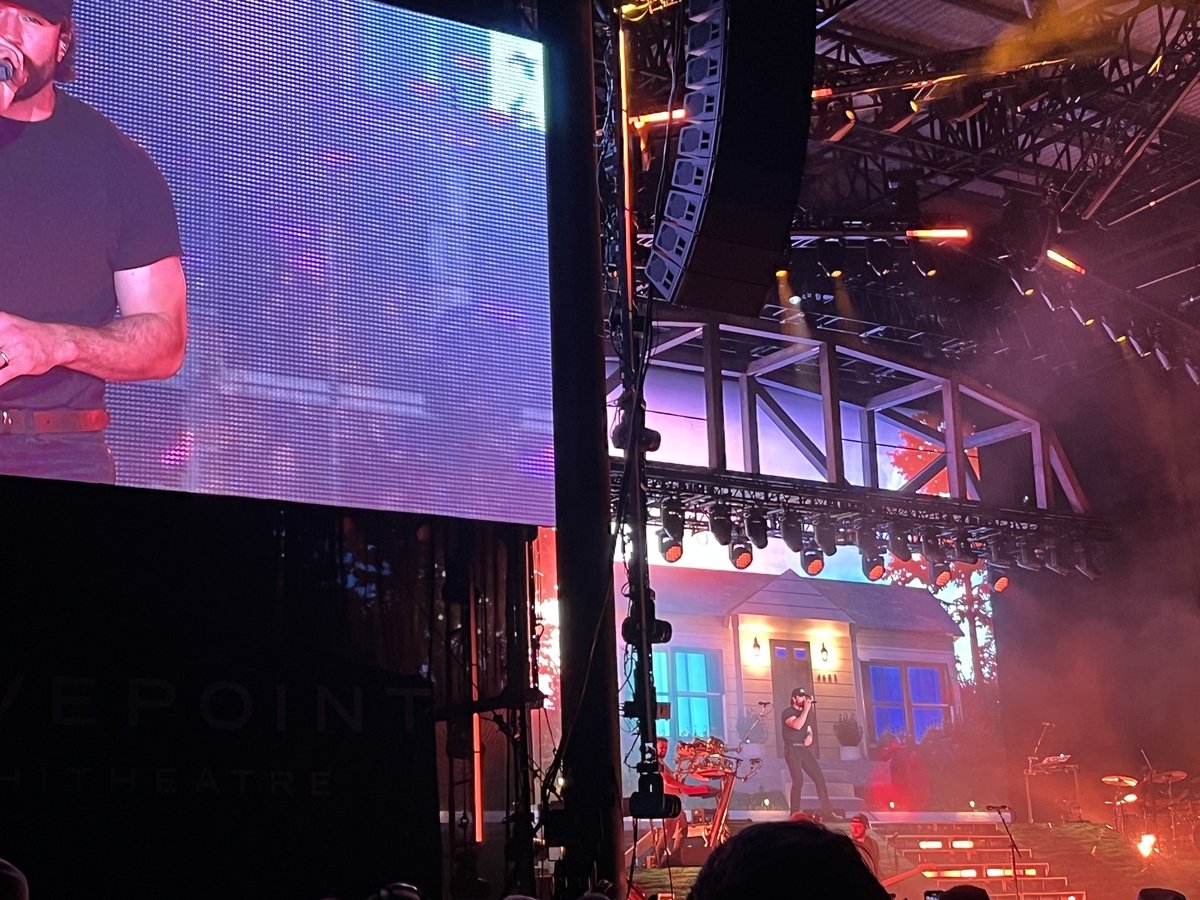 Sam Hunt Concert & Tour History (Updated for 2023 - 2024) | Concert ...