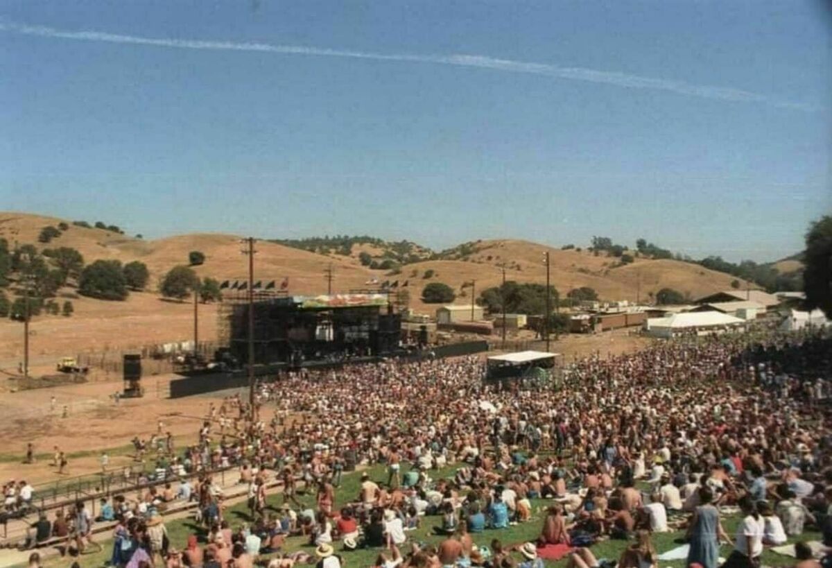 Grateful Dead's 1987 Concert & Tour History | Concert Archives