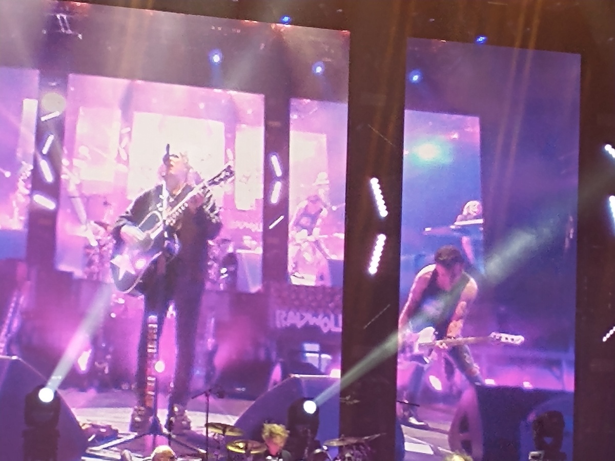 Jun 08, 2023: The Cure / The Twilight Sad at Xcel Energy Center Saint ...