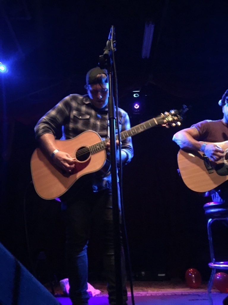 Shane Henderson Concert & Tour History | Concert Archives