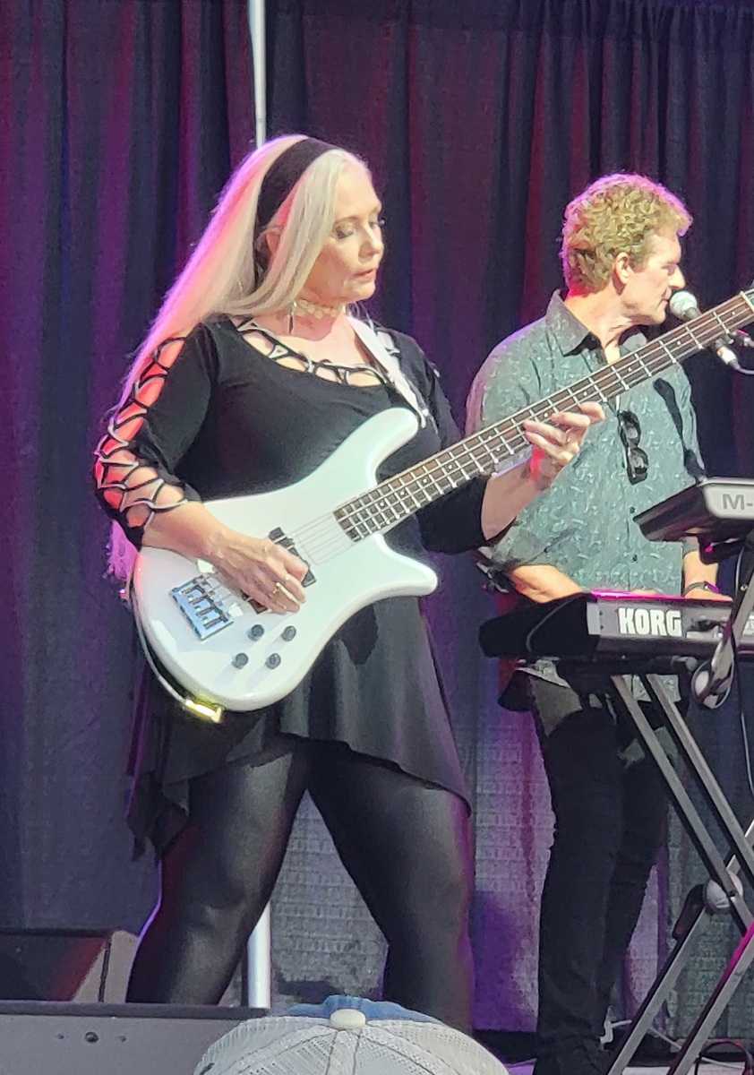 Aug 28, 2023: A Flock of Seagulls / The Spoons at CNE Bandshell Toronto ...