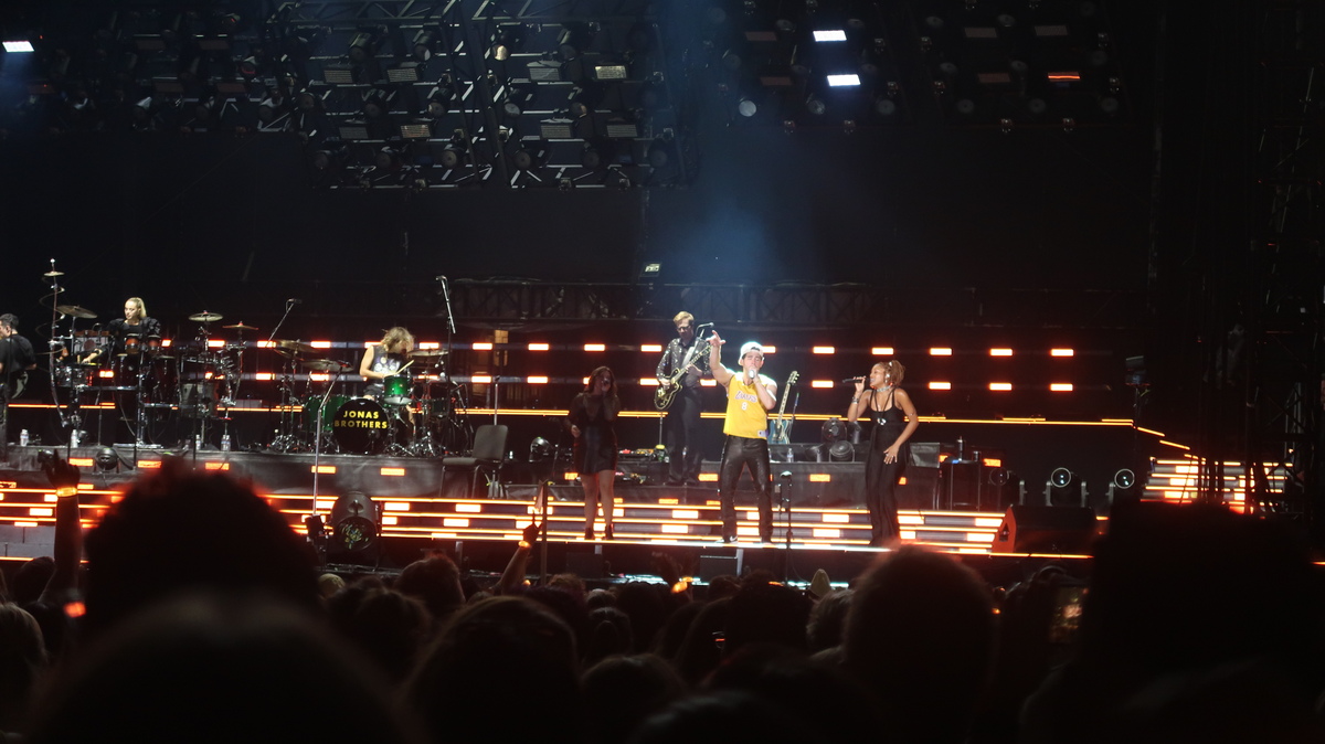 Sep 09, 2023: Jonas Brothers / Lawrence the Band at Dodger Stadium Los ...
