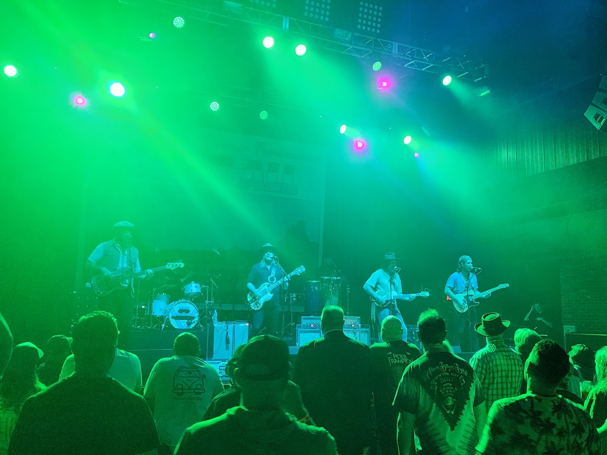 Devon Allman & Donavon Frankenreiter Concert & Tour History | Concert ...