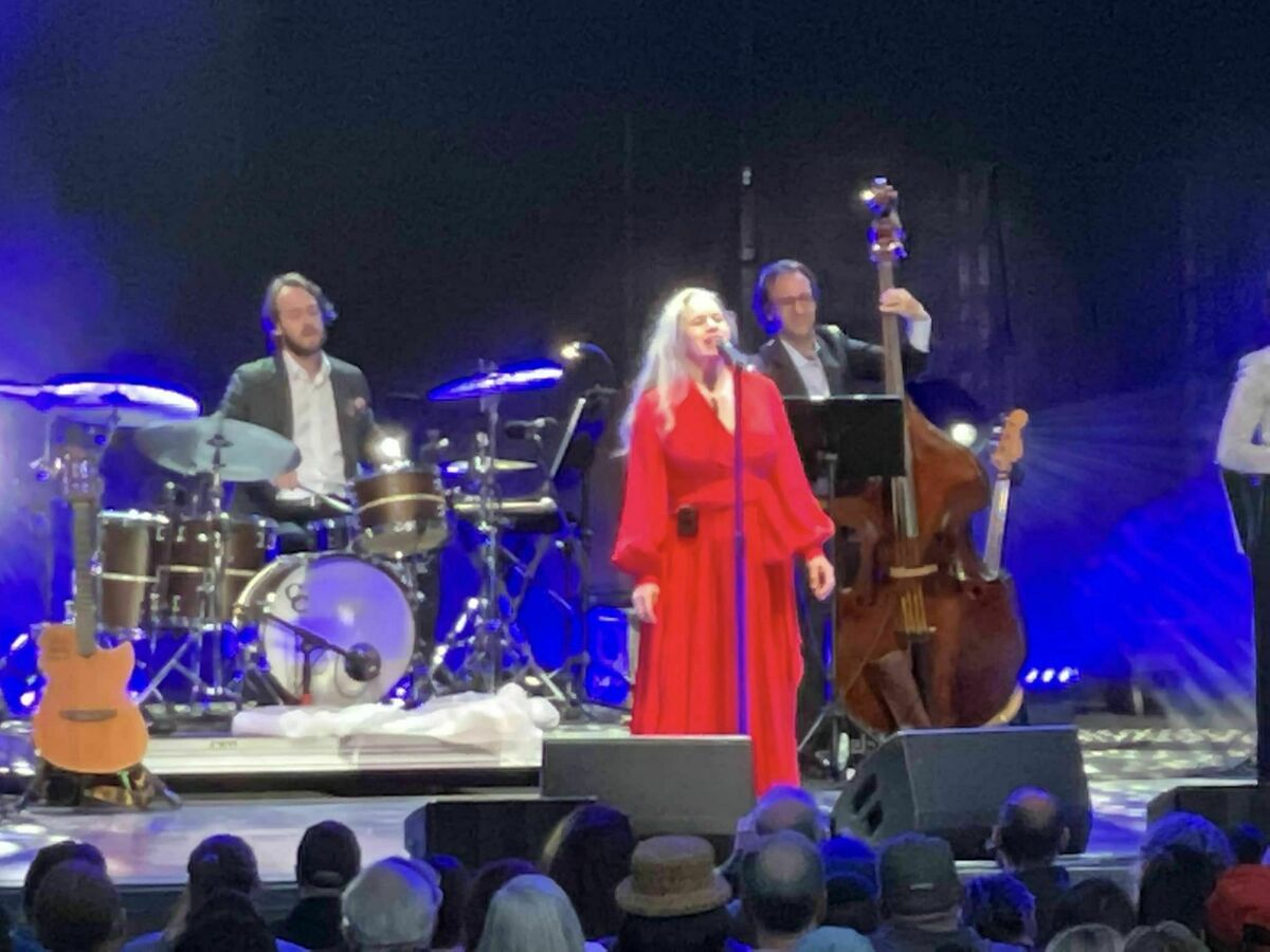 Natalie Merchant Concert & Tour History (Updated for 2023 - 2024 ...