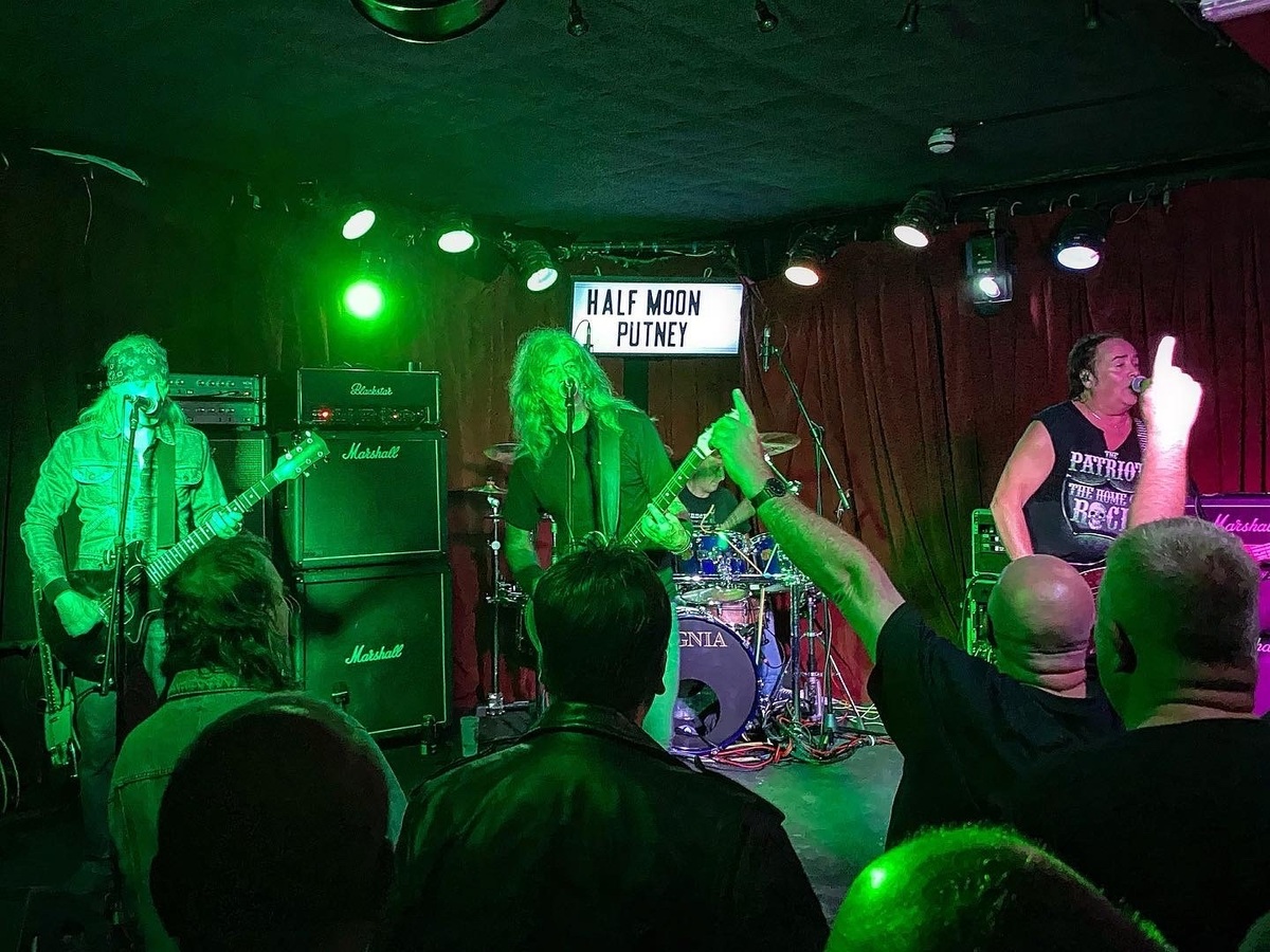 Quo Connection Concert & Tour History (Updated for 2025 - 2026 ...