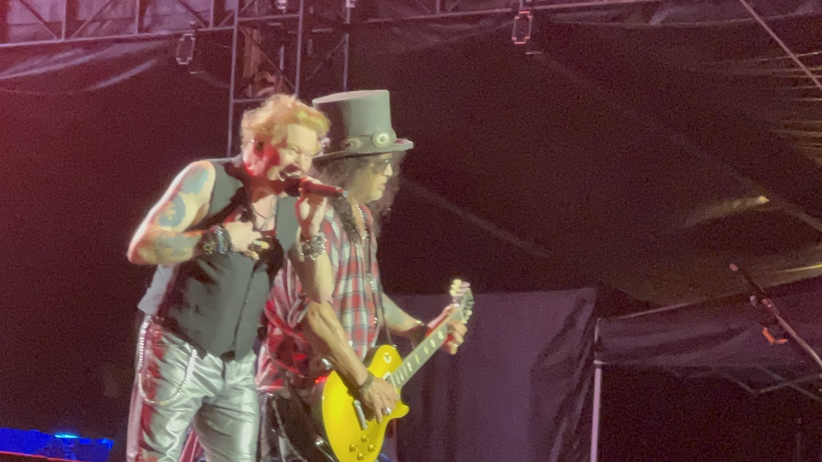 Sep 23, 2023: Guns N' Roses / Alice In Chains at Kauffman Stadium ...