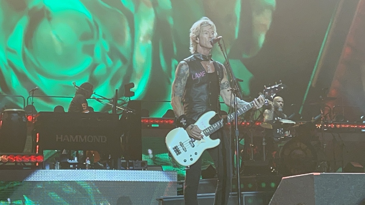 Sep 23, 2023: Guns N' Roses / Alice In Chains at Kauffman Stadium ...