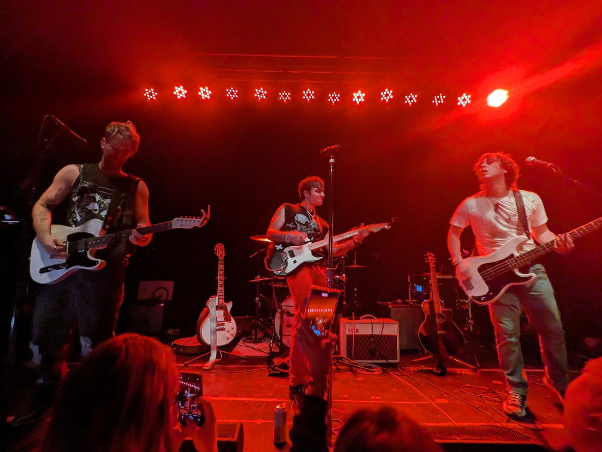 Samantha Anastasia Concert & Tour History | Concert Archives