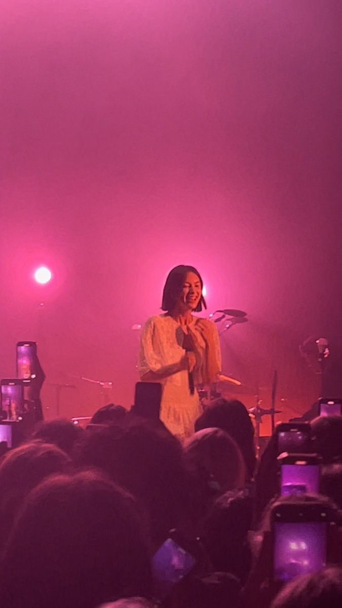 Oct 03, 2023: Gracie Abrams / Searows at O2 Shepherd's Bush Empire ...