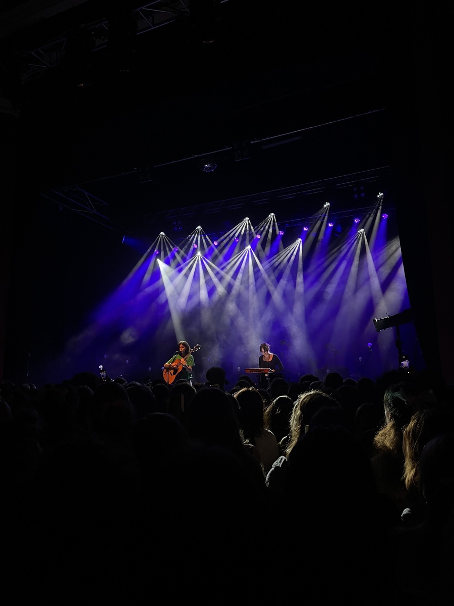 Oct 03, 2023: Gracie Abrams / Searows at O2 Shepherd's Bush Empire ...