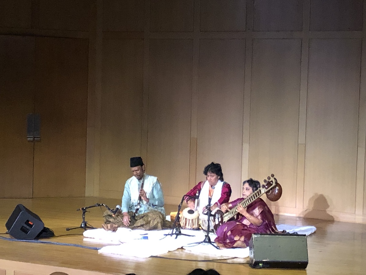 Divine Trio Concert & Tour History | Concert Archives