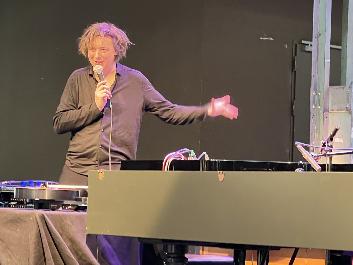 Kit Downes Concert & Tour History | Concert Archives
