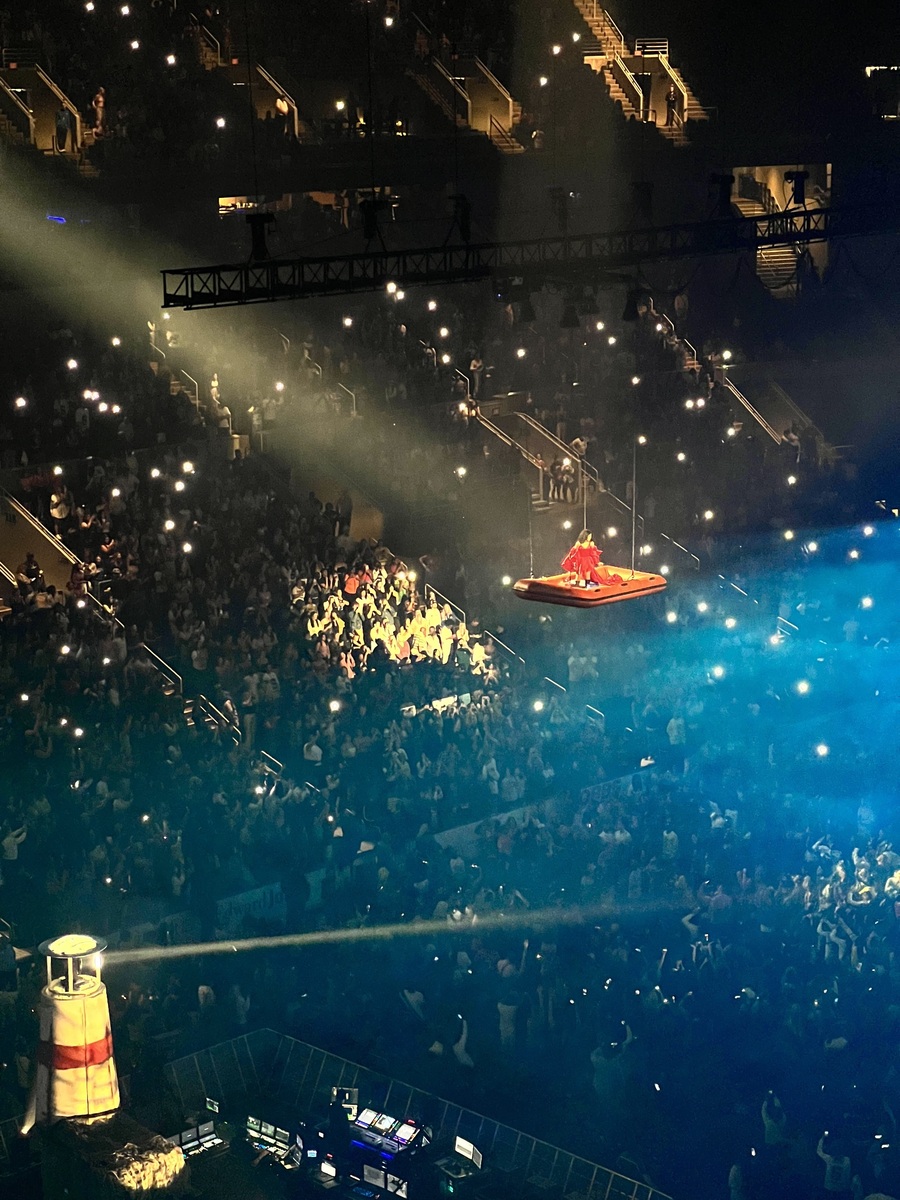 Oct 11, 2023: SZA / d4vd / Sexyy Red at Enterprise Center St Louis ...