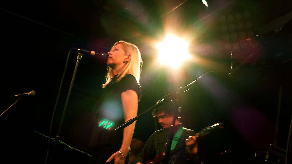 Sarah Cracknell Concert & Tour History | Concert Archives