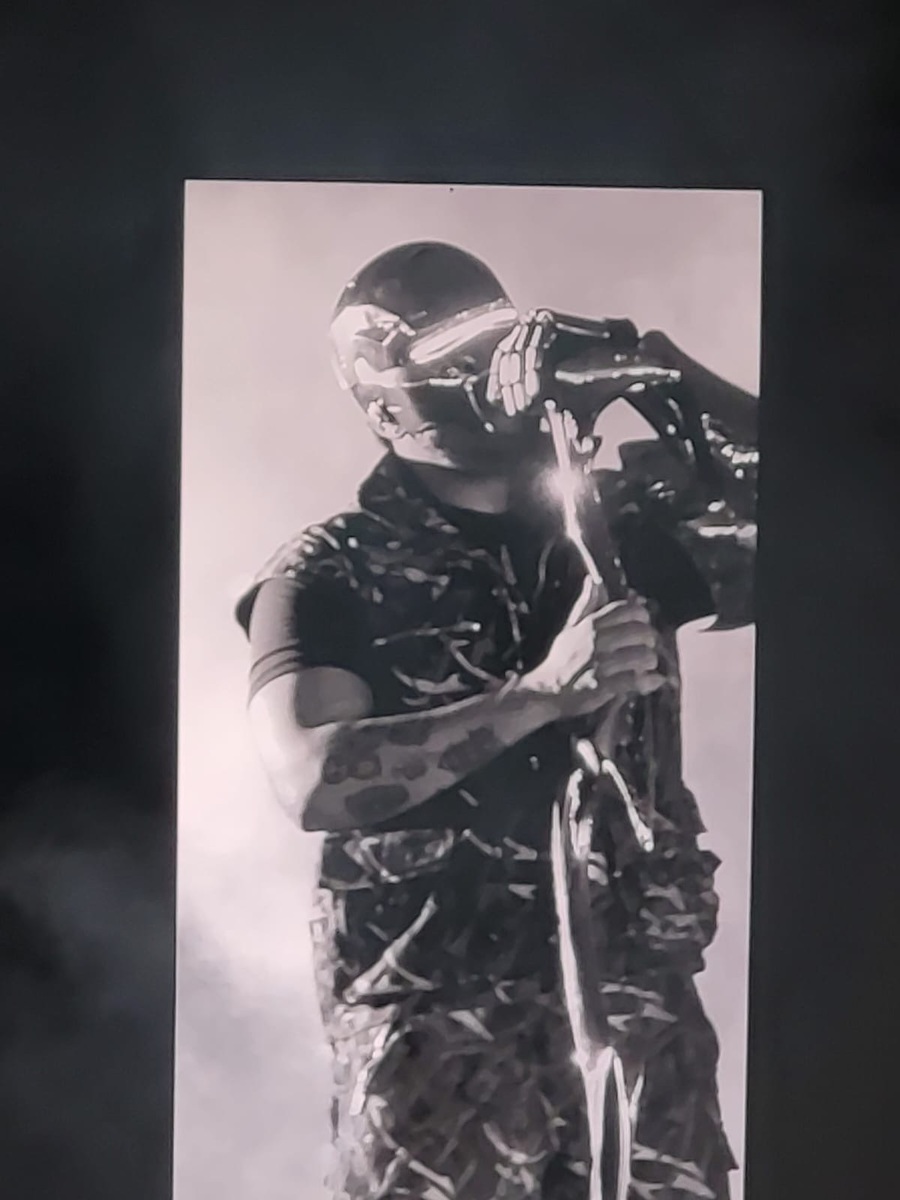 Mike Dean Concert Photos | Concert Archives