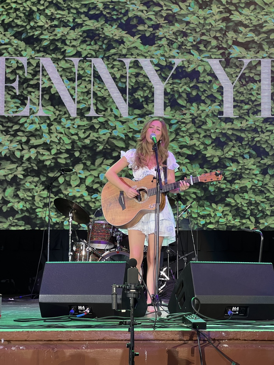 Concert Photos from Tom Moffatt Waikiki Shell | Concert Archives