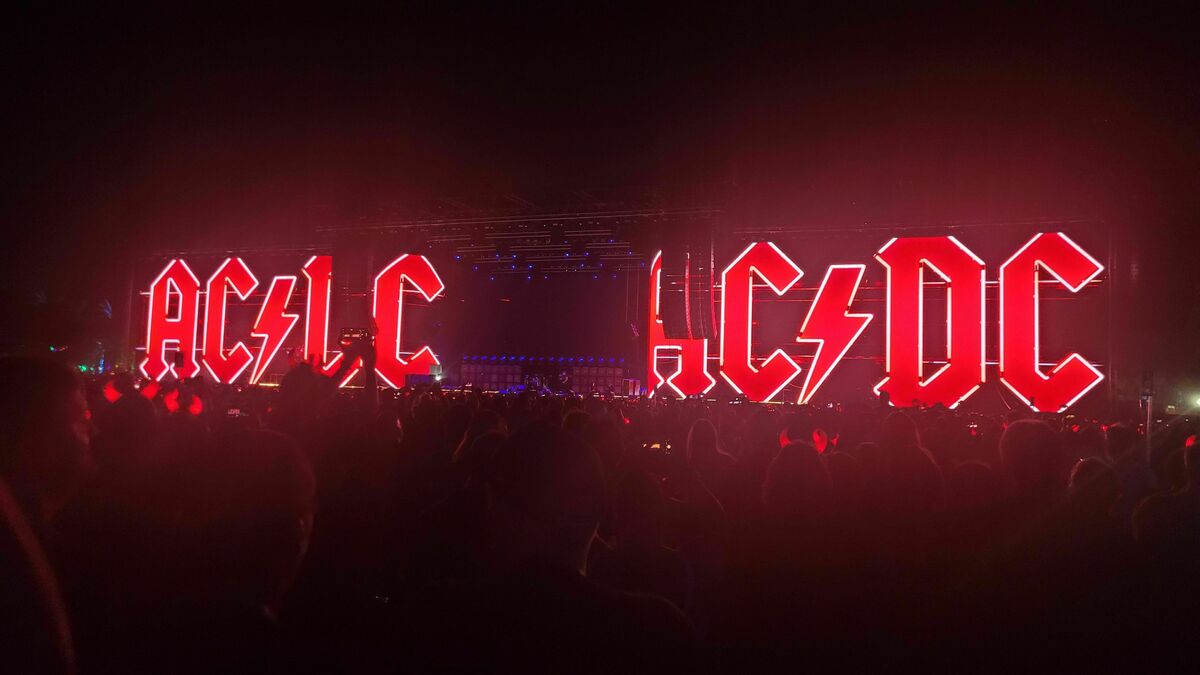 Oct 06, 2023: Metallica / AC/DC / Guns N' Roses / Iron Maiden / Judas ...