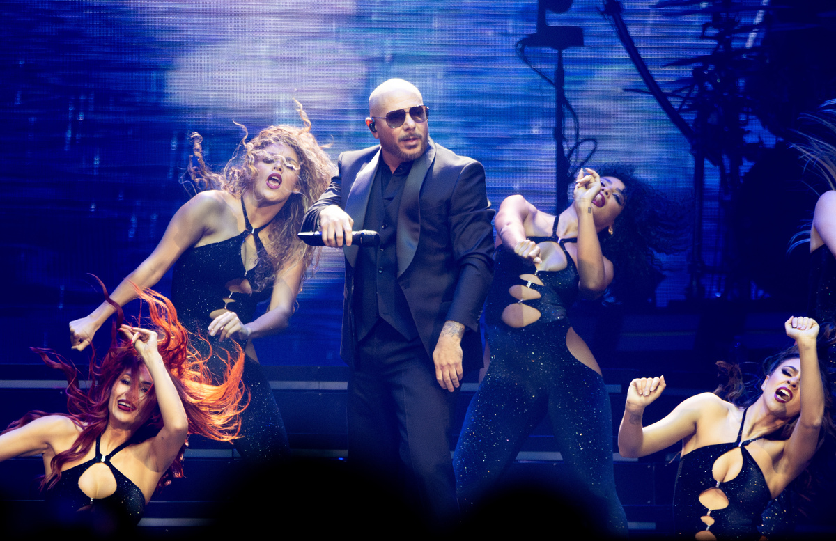 Oct 17, 2023: Enrique Iglesias / Pitbull / Ricky Martin at Scotiabank ...