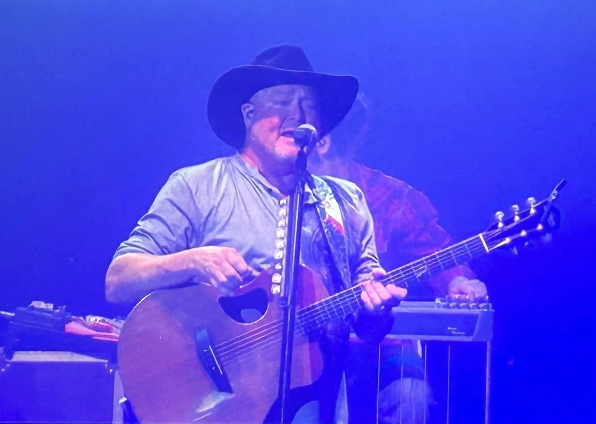 Tracy Lawrence Concert & Tour History (Updated for 2024) | Concert Archives