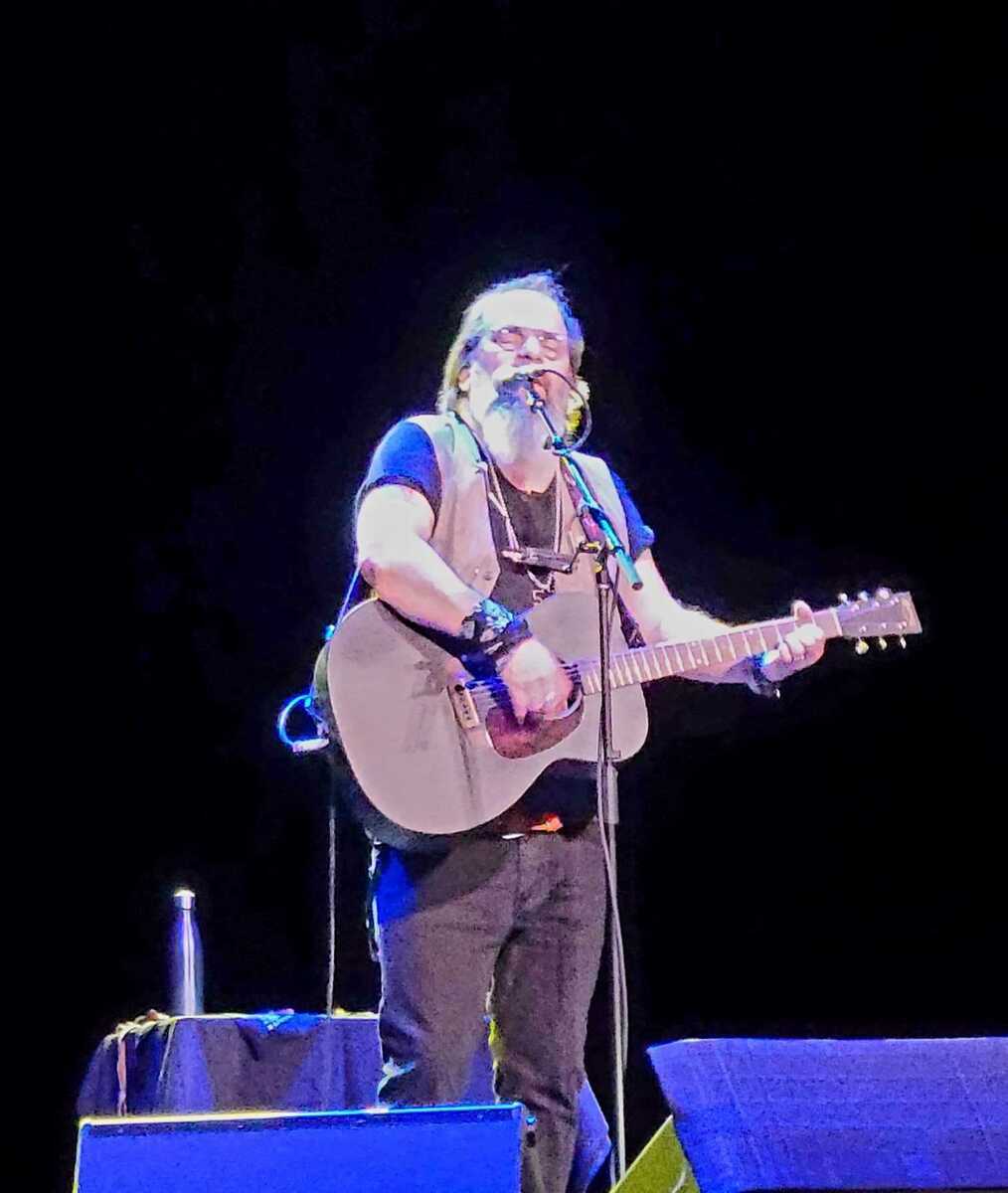 Steve Earle Concert & Tour History (Updated for 2024) | Concert Archives