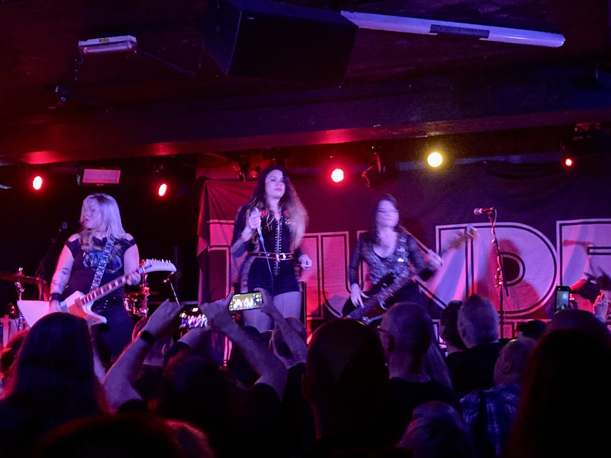 Apr 17, 2022: Thundermother / Beth Blade and the Beautiful Disasters at ...