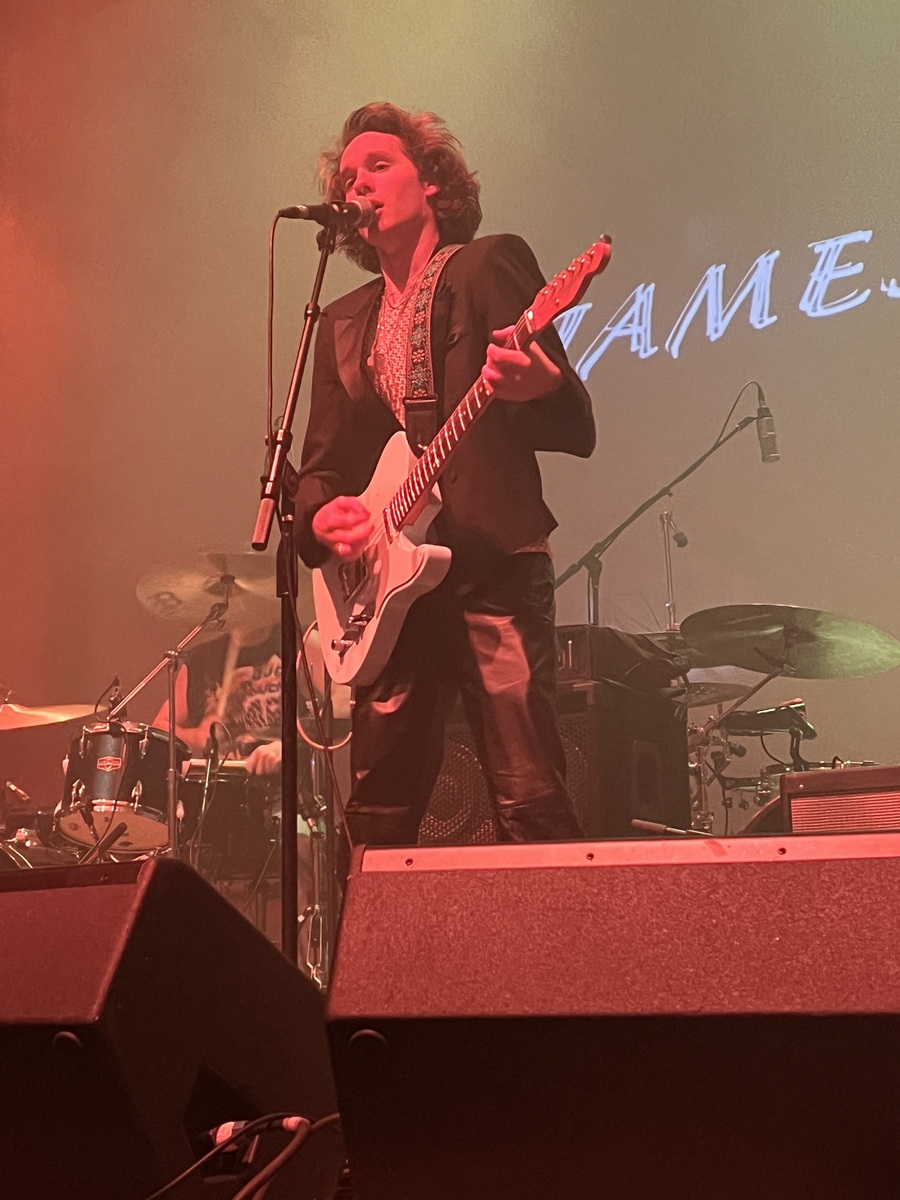 Nov 02, 2023: James Bruner / Yonaka / Barns Courtney at Red Flag St ...