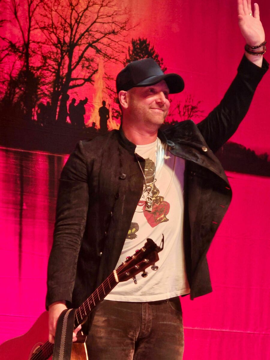 Tim Hicks Concert & Tour History (Updated for 2024) | Concert Archives