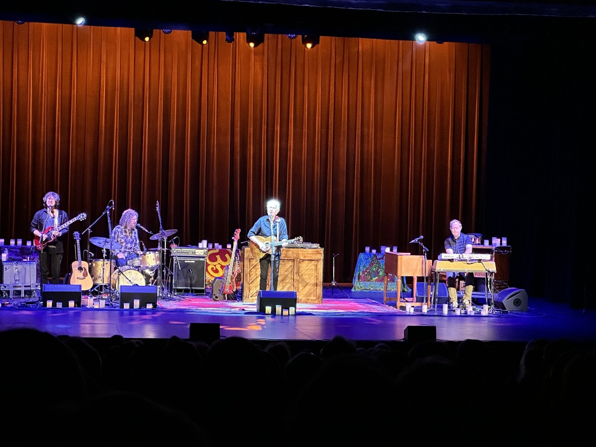 Graham Nash Concert & Tour History (Updated for 2023 - 2024) | Concert ...
