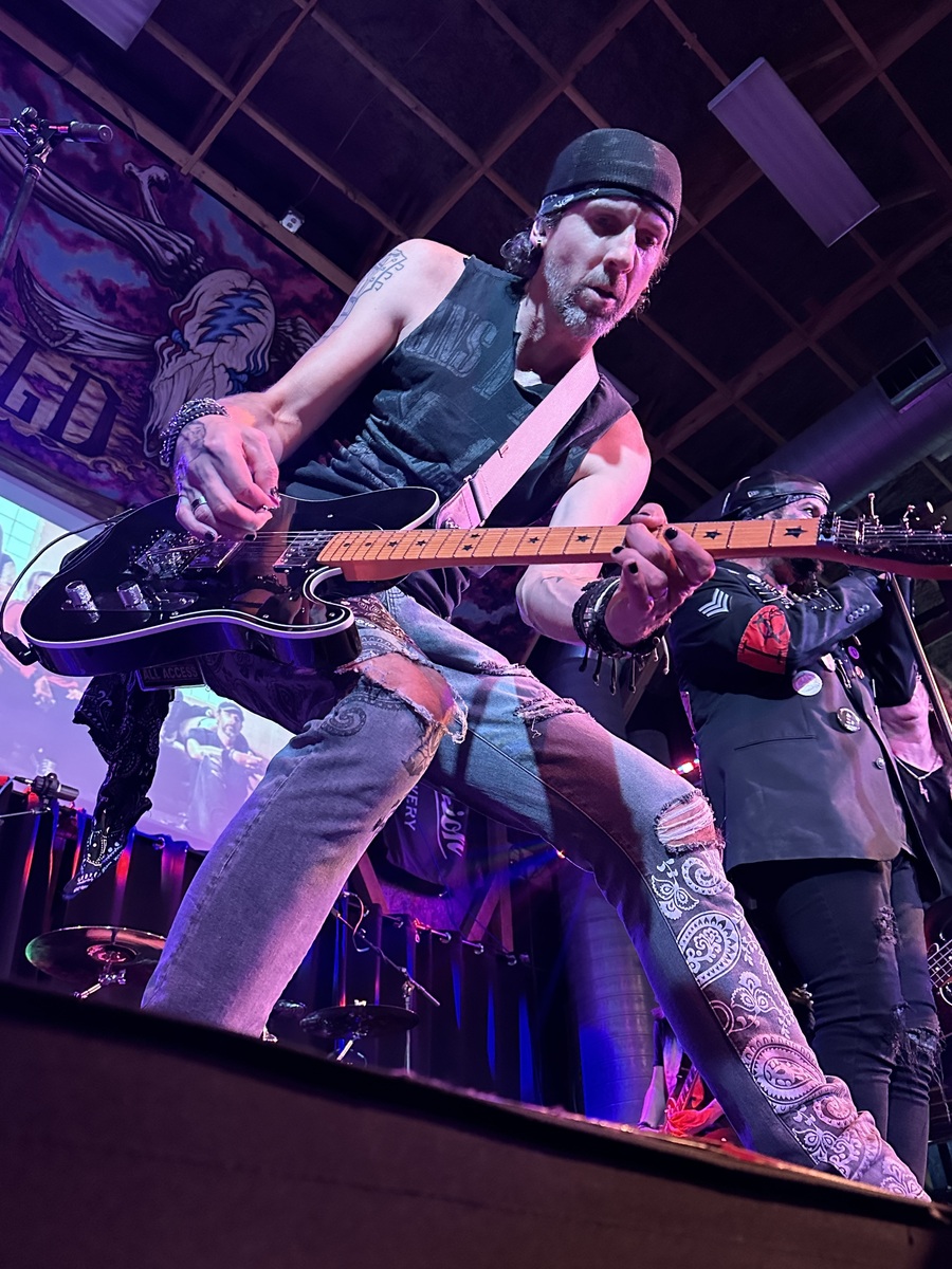 Josey Scott’s Saliva Concert & Tour History (Updated for 2024 ...