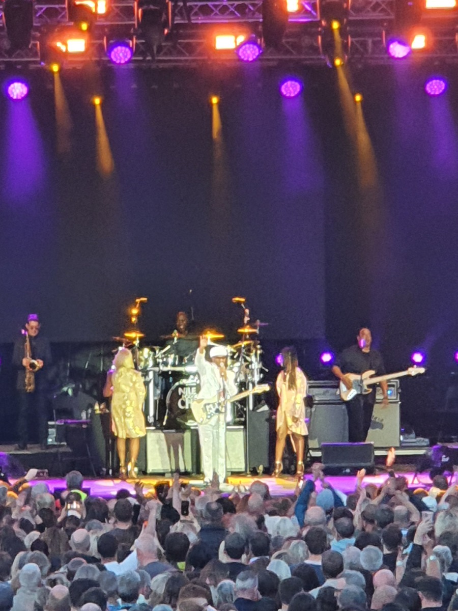 Jun 25, 2022: Nile Rodgers & Chic / rebecca ferguson / August Charles ...