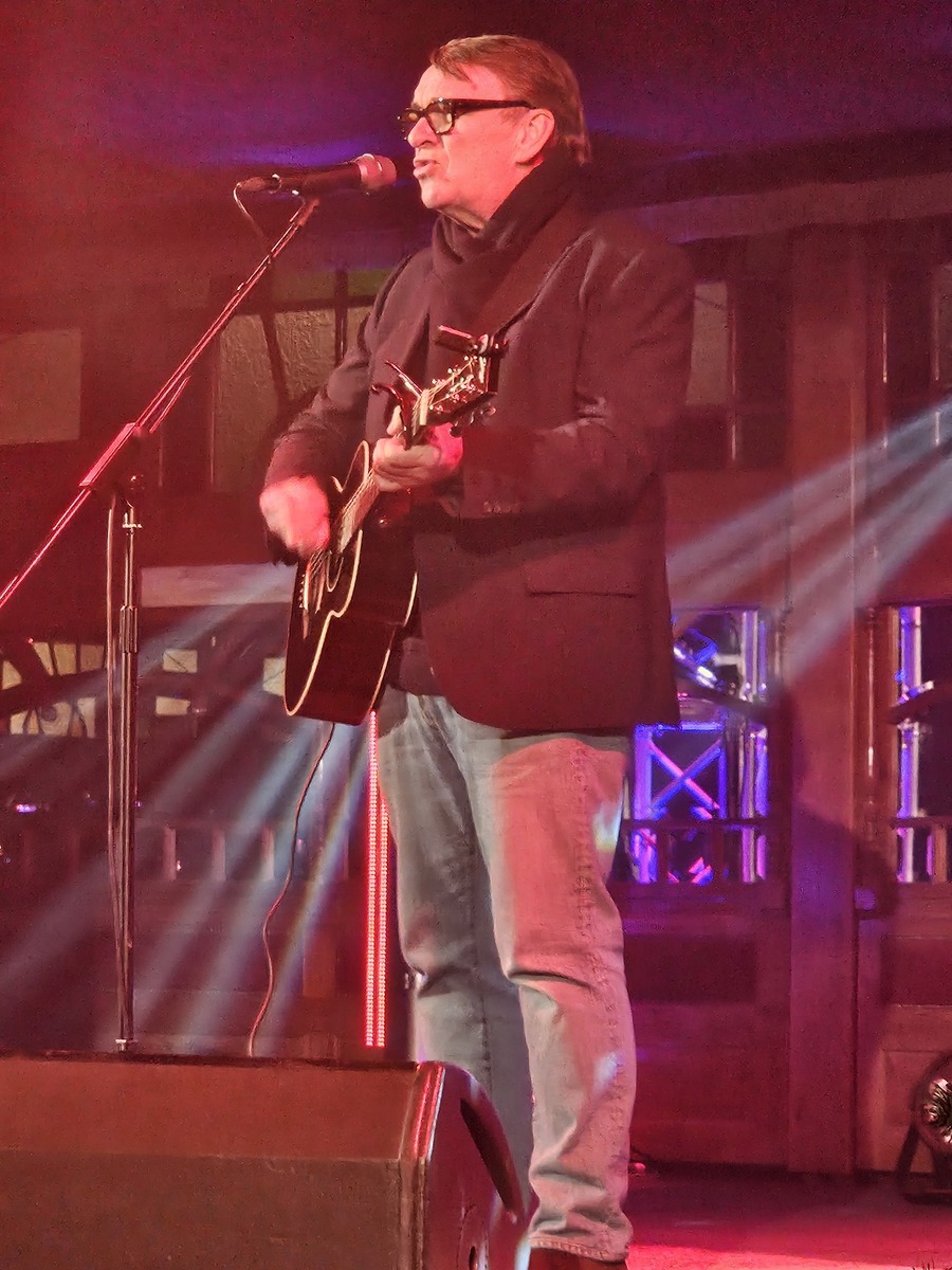 Chris Difford Concert & Tour History (Updated for 2025) | Concert Archives