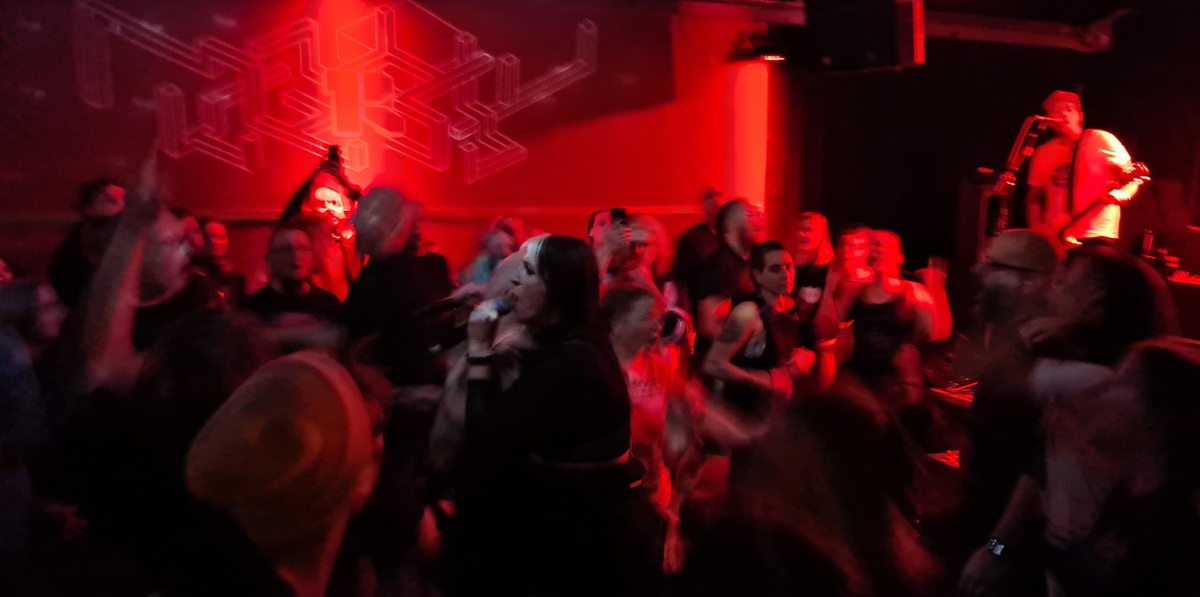 The Iron Roses Concert & Tour History (Updated for 2024) | Concert Archives