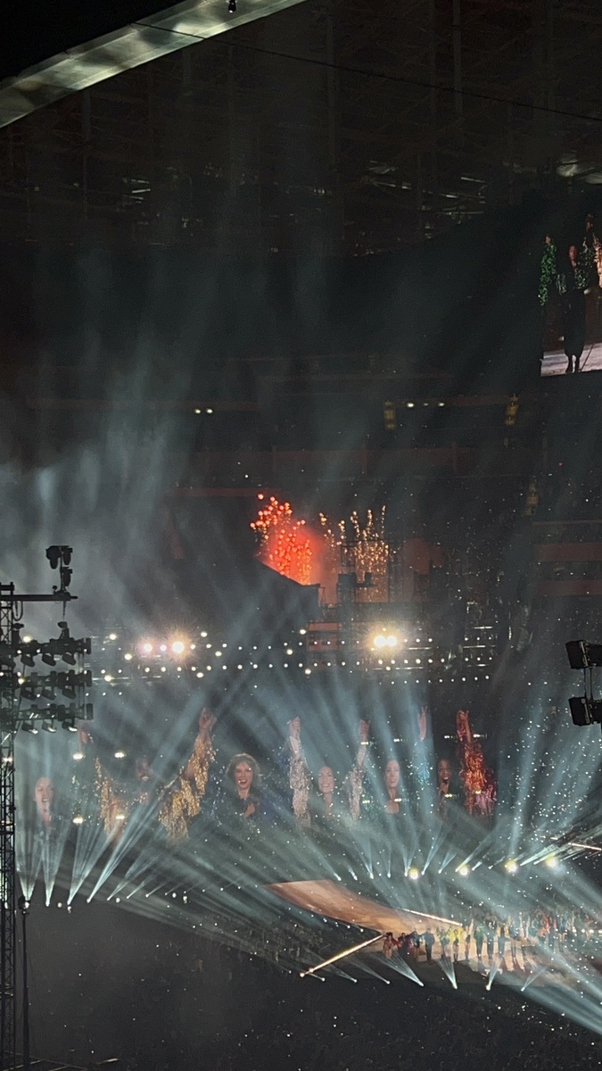 Aug 08, 2023: Taylor Swift / HAIM / Gracie Abrams at SoFi Stadium ...