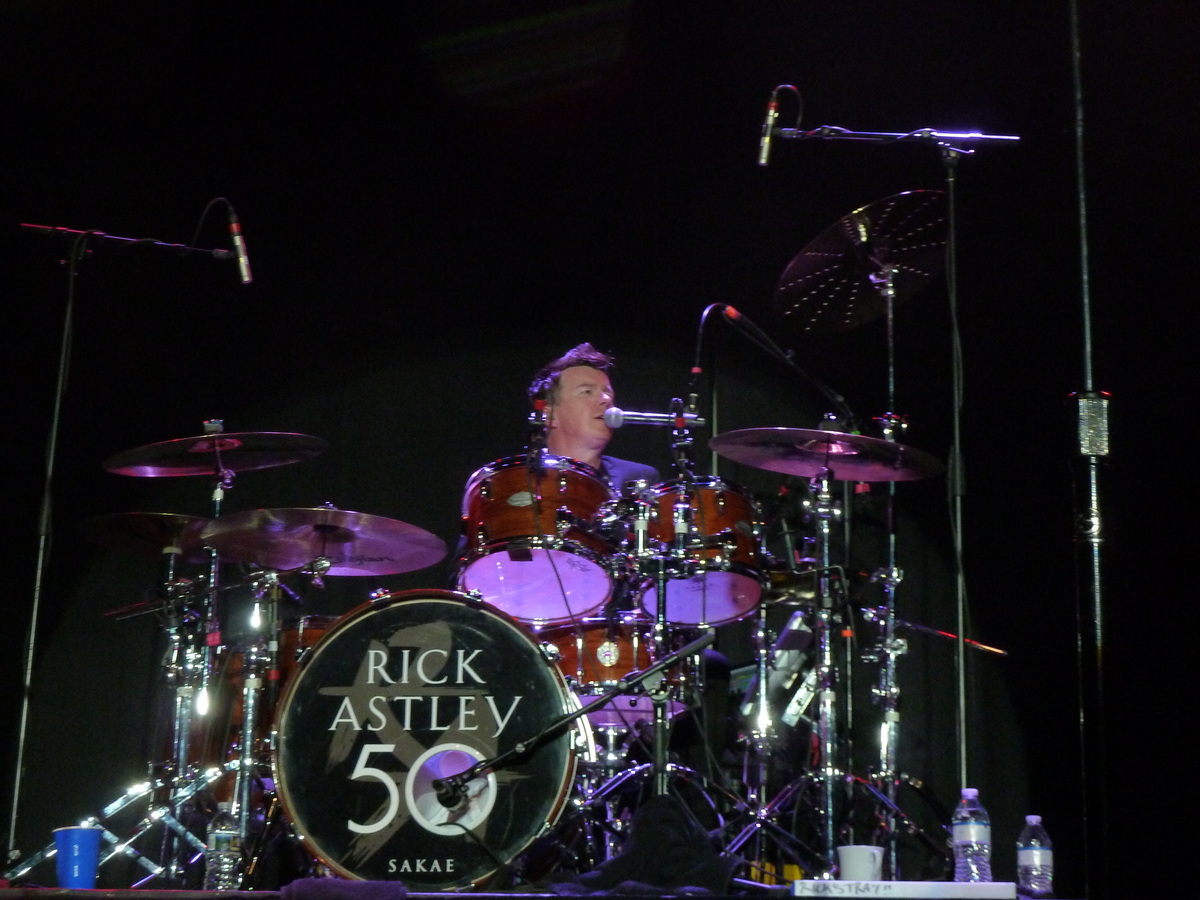 Rick Astley Concert & Tour History (Updated for 2024) | Concert Archives