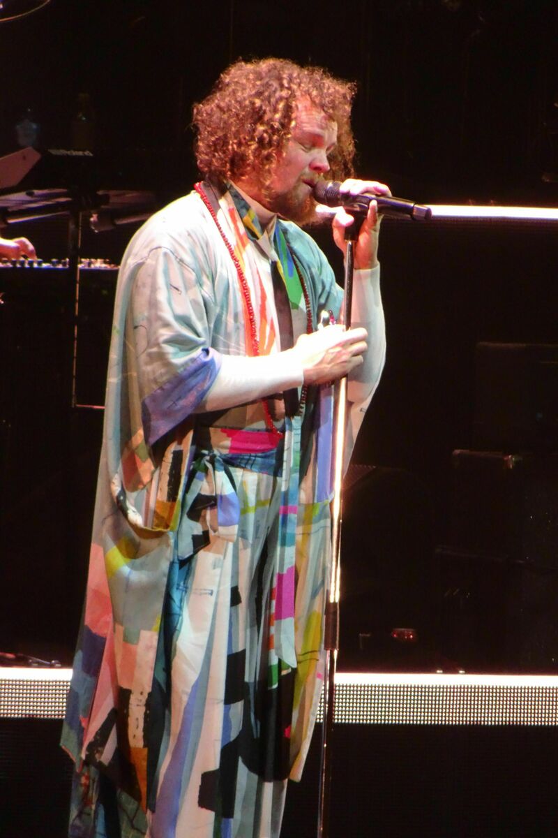 Dec 22, 2023: Di-rect at RTM Stage - Rotterdam Ahoy Rotterdam, South ...