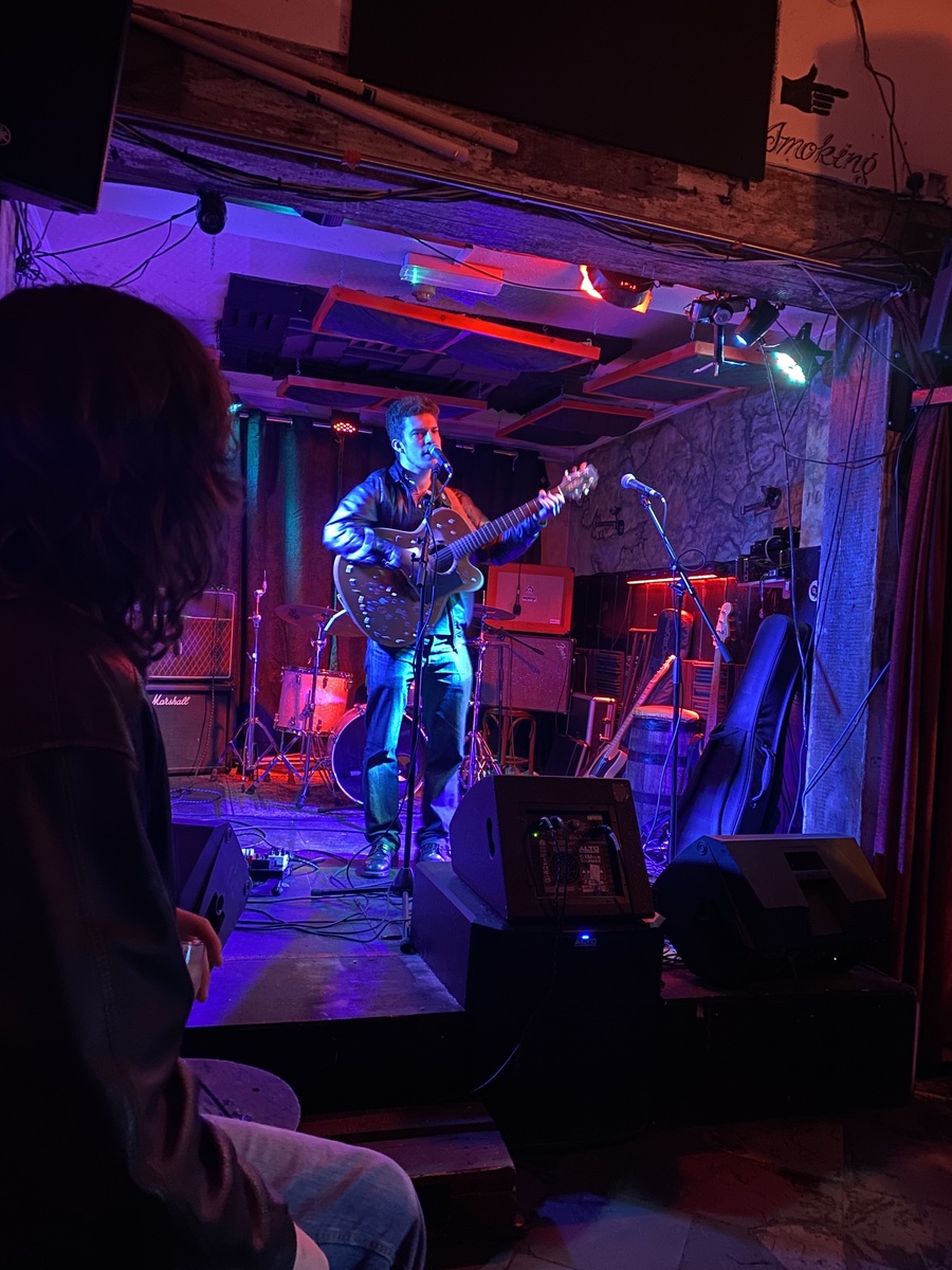 Parisienne Dogs Concert & Tour History | Concert Archives