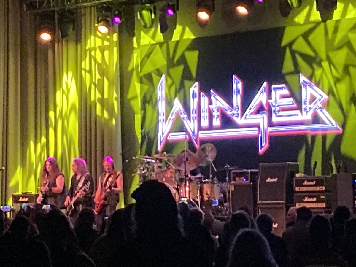 Winger Concert & Tour History (Updated for 2024) | Concert Archives