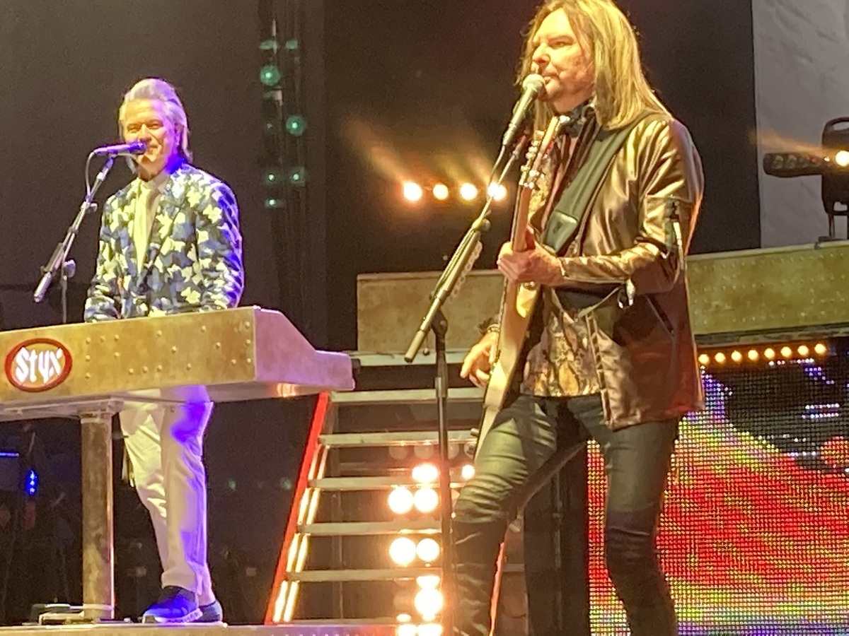 Loverboy Concert & Tour History (Updated for 2024) | Concert Archives