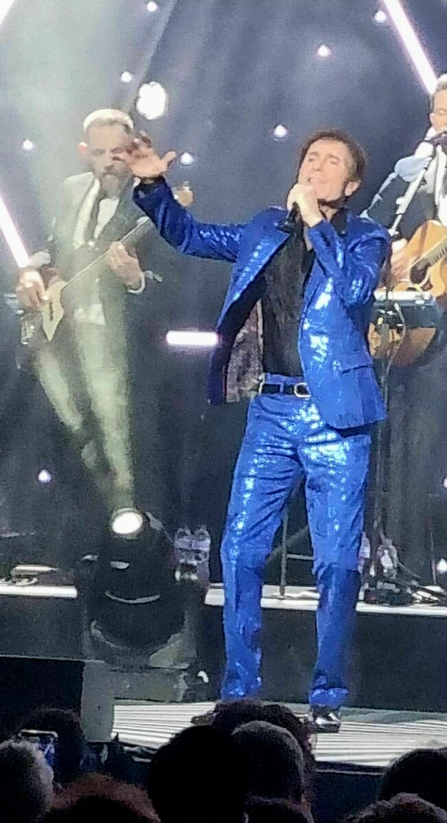 Cliff Richard Concert & Tour History (Updated for 2025) | Concert Archives