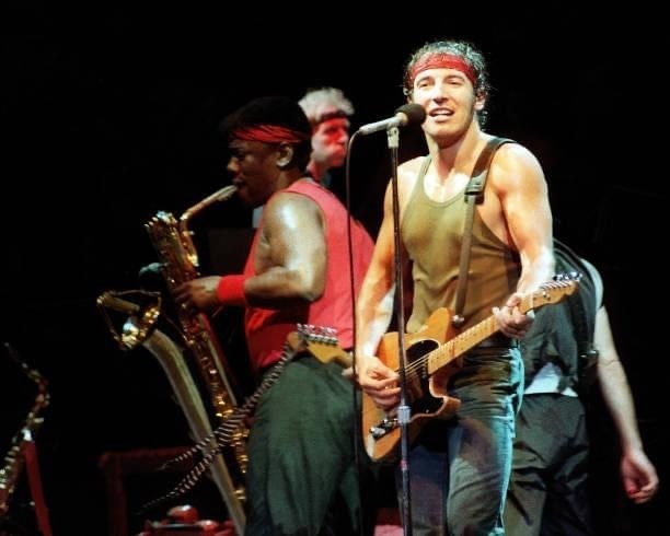 Bruce Springsteen Concert & Tour History (Updated for 2024) | Concert ...