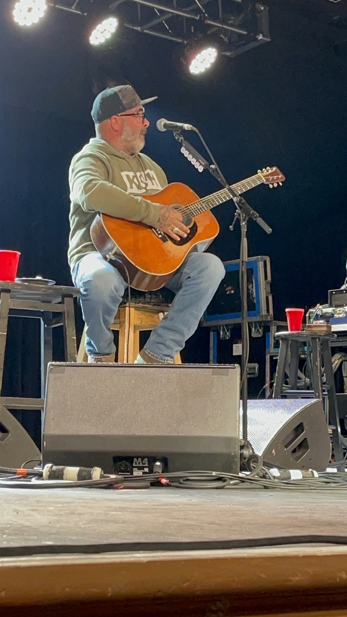 Aaron Lewis Concert & Tour History (Updated for 2024 - 2025) | Concert ...