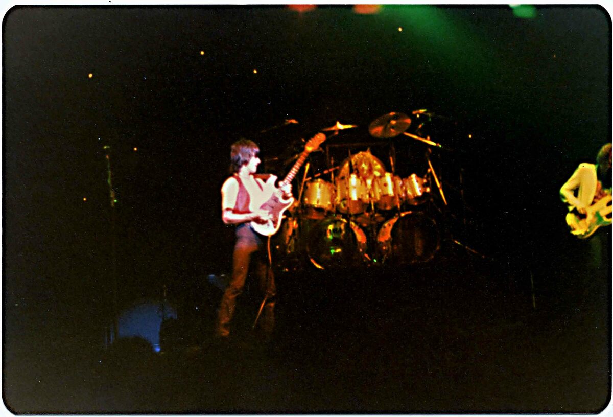 Jeff Beck Concert & Tour History | Concert Archives