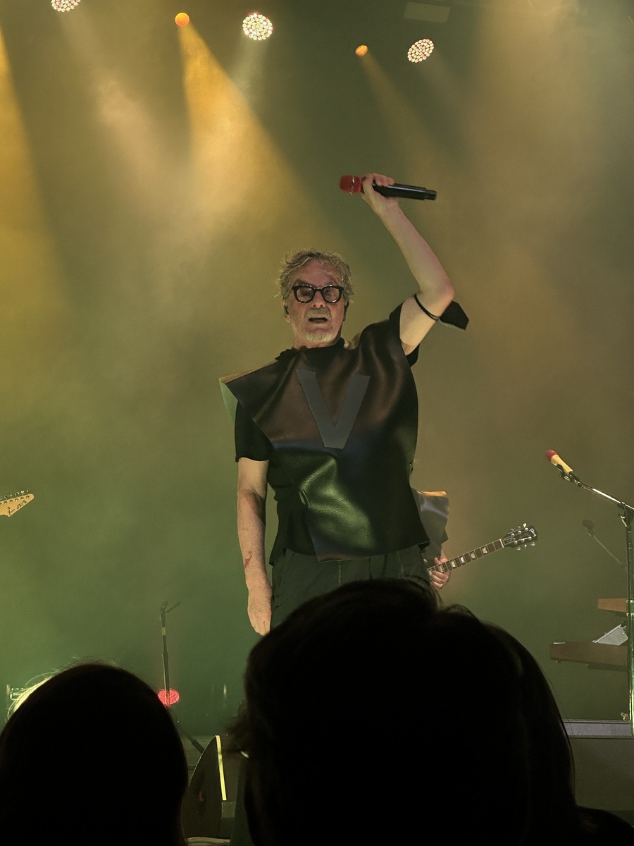 Devo Concert & Tour History (Updated for 2024) | Concert Archives