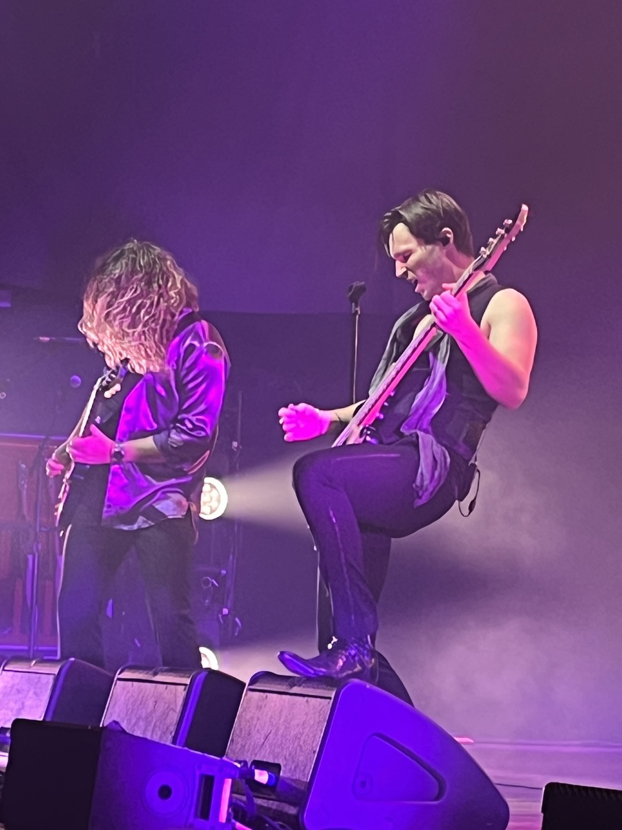 The Struts Concert & Tour History (Updated for 2024) | Concert Archives