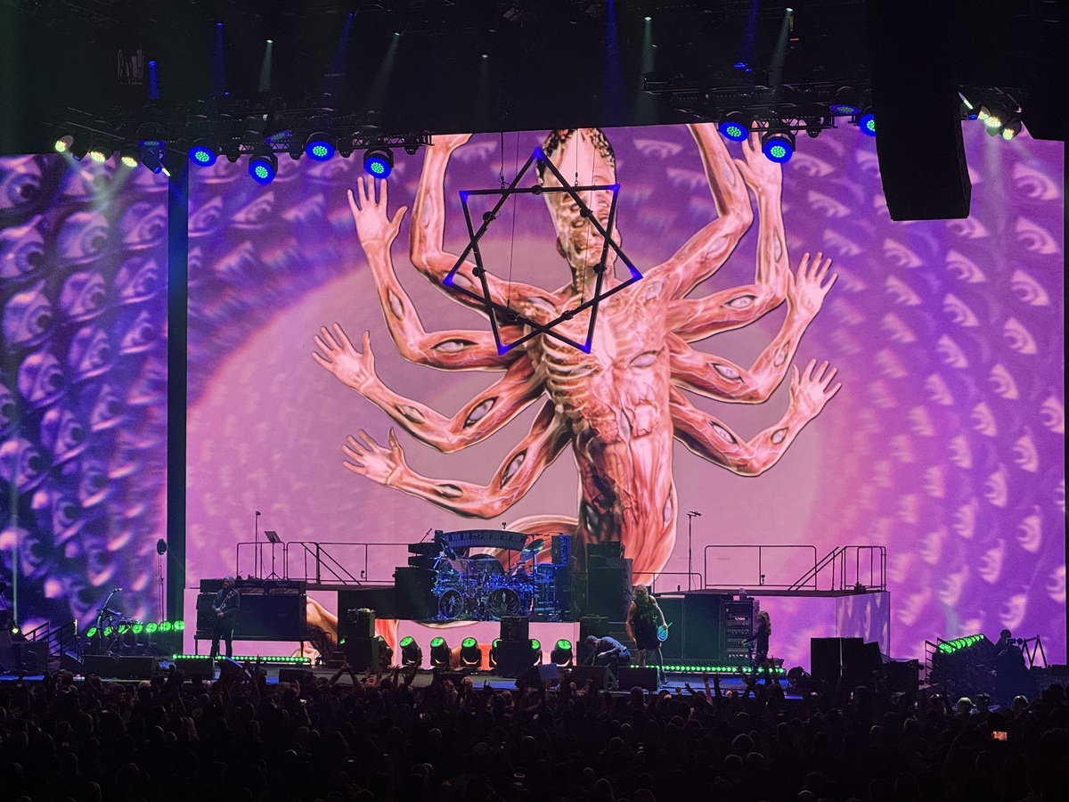 Feb 09, 2024: Tool / Elder at Footprint Center Phoenix, Arizona, United ...