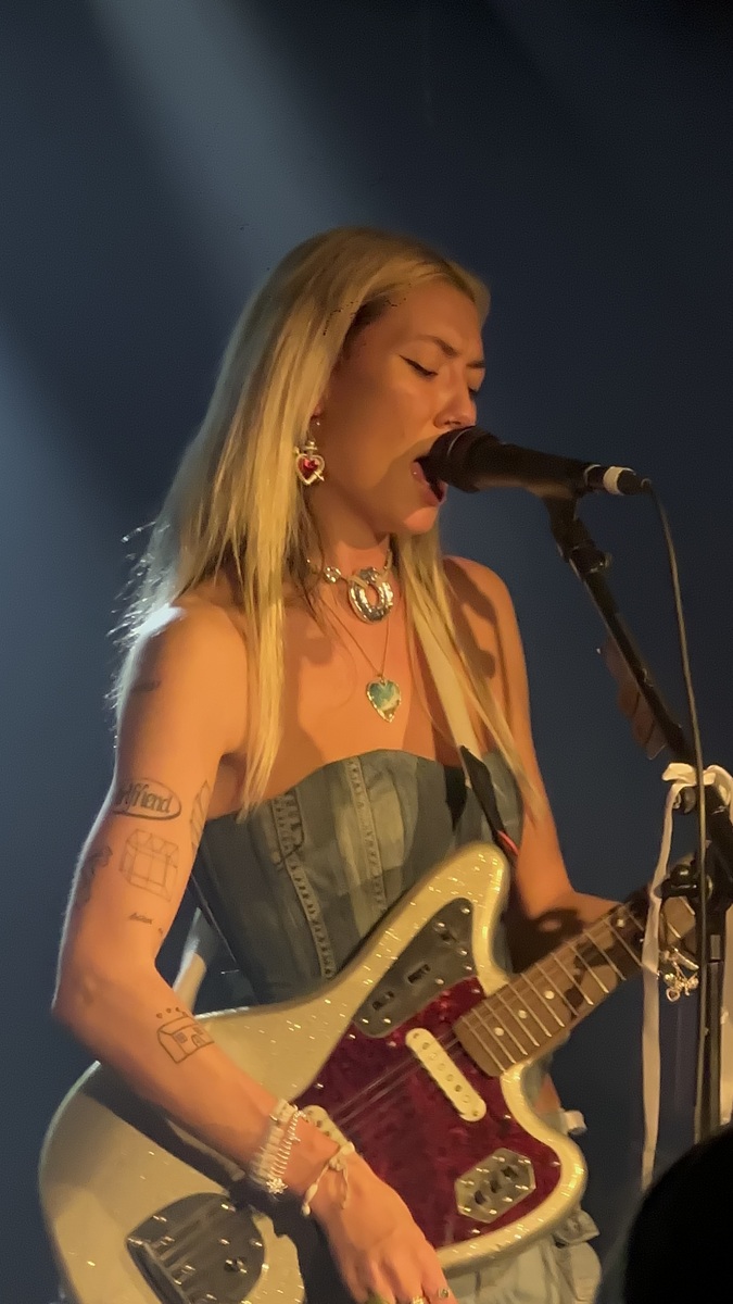 Feb 12, 2024: Nieve Ella / stevie bill at O2 Institute3 Birmingham ...